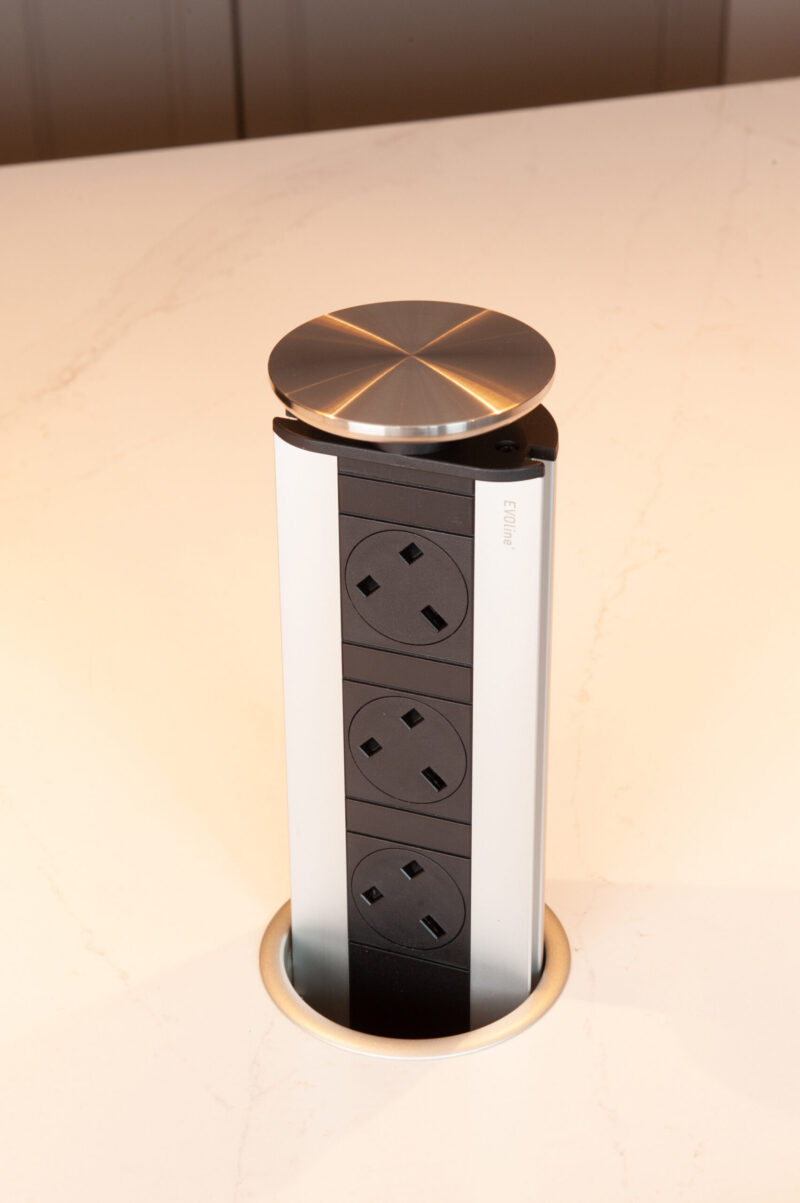 EVOline Port – 3 Socket – KES Distribution